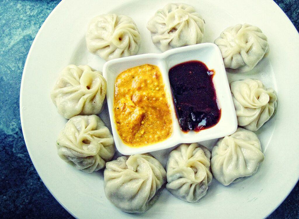 Momos